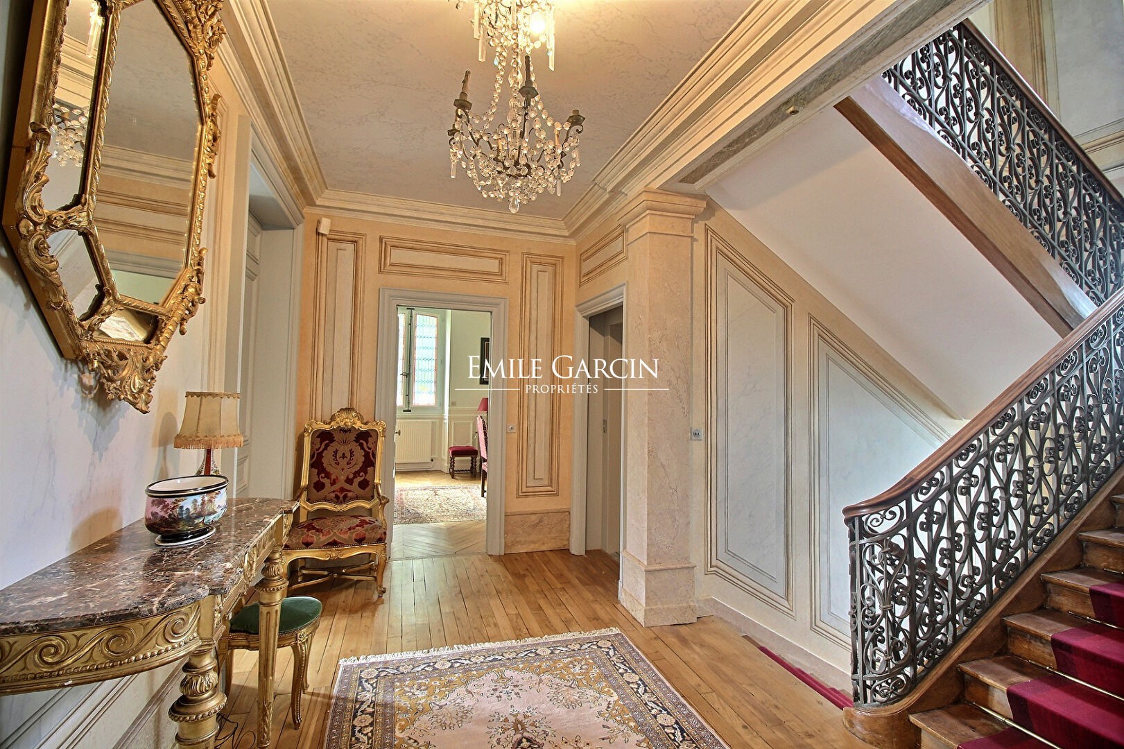 Immobiliers de luxe à vendre dans l'Yonne - Lux Residence