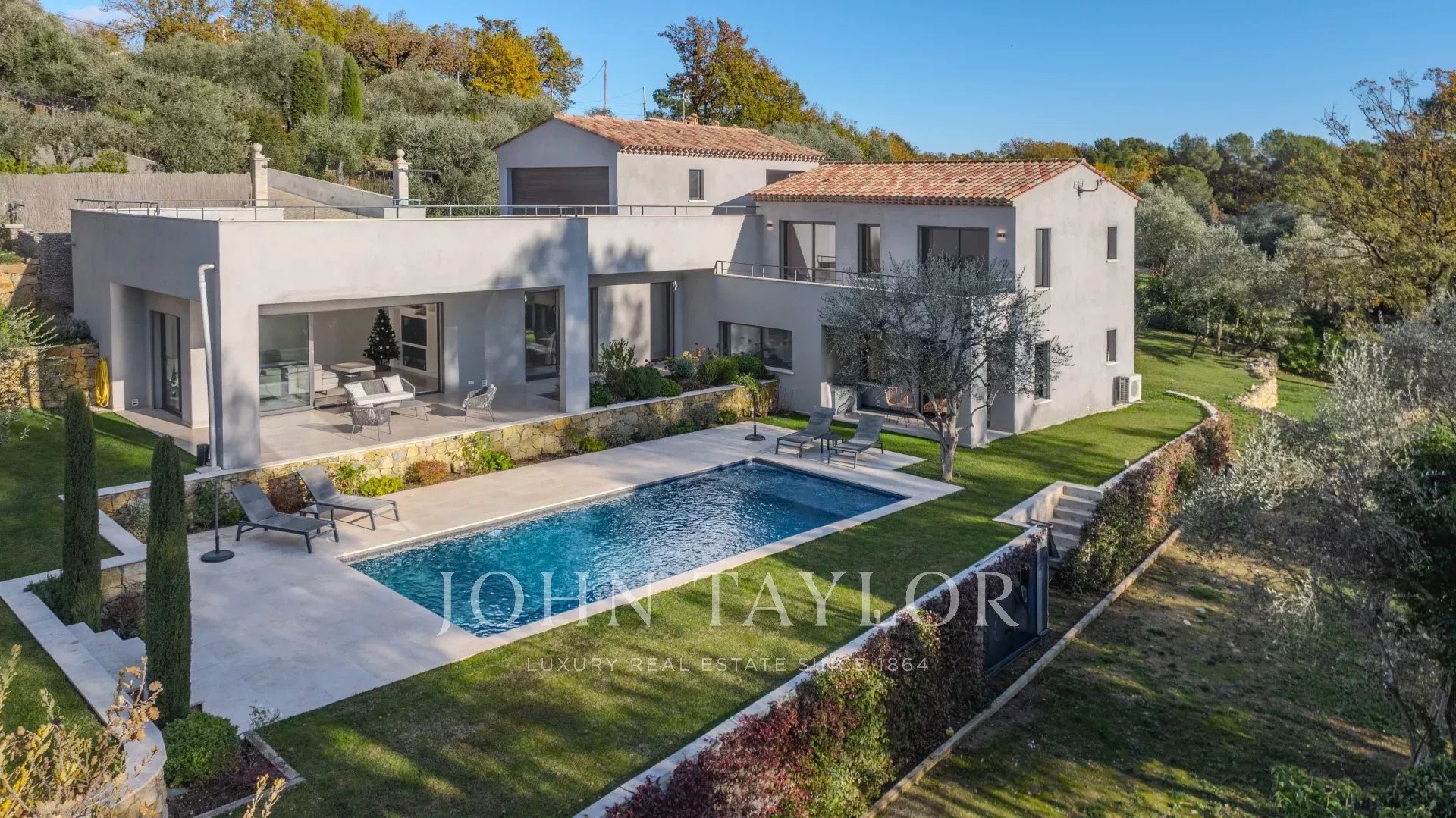 Annonce : vente maison de luxe Le Rouret - 4 chambres - 6 pièces - 195 ...