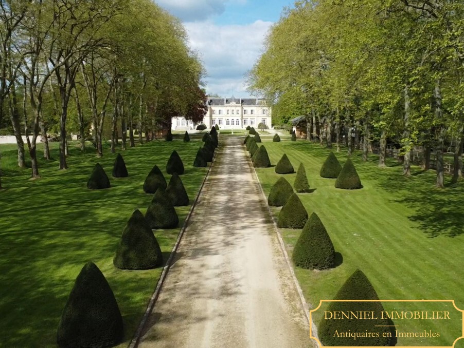 Castles for sale in Ile de France (Paris outskirts) - Lux Residence