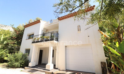 Maisons et villa de luxe à vendre à Toulon - Belles Demeures