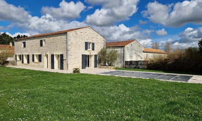 Maisons et villa de luxe à vendre en Charente-Maritime - Belles Demeures
