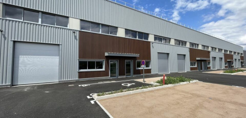 121 annonces de locaux d'activités / entrepôts à la location en ...