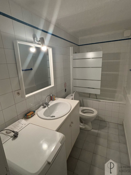 Location Studio Aix-en-Provence - Appartement Studio F1/T1/1 pièce 27 m² 830€/mois - SeLoger