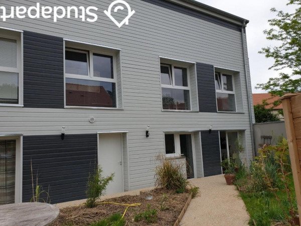 Location Studio Trappes - Appartement Chambre de service F1/T1/1 pièce ...