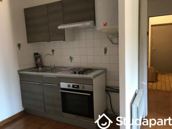 Location Studio Aix-en-Provence - Appartement F1/T1/1 pièce 27 m² 680€/mois - SeLoger