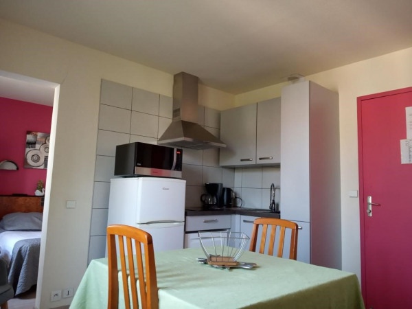 Location Appartement 2 pièces Aix-les-Bains - Appartement F2/T2/2 pièces 25 m² 632€/mois - SeLoger