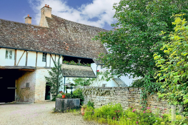 Vente maison 16 pièces Beaune - maison Corps de ferme F16/T16/16 pièces ...