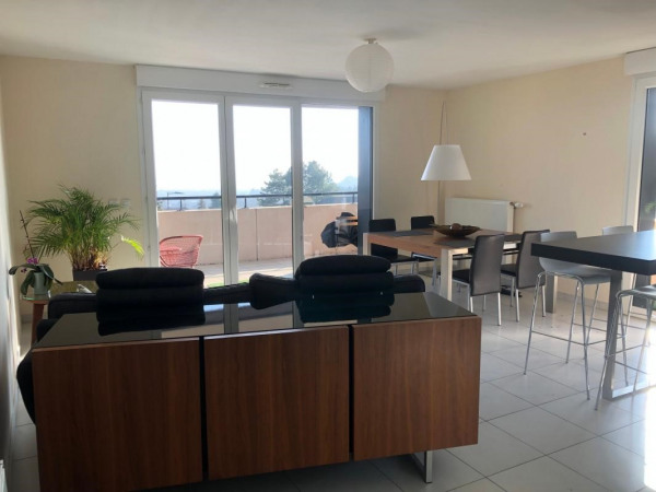 Location Appartement 4 pièces Gex - Appartement F4/T4/4 pièces 83,79 m² 2250€/mois - SeLoger