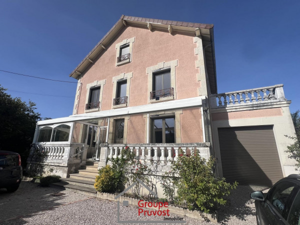 Vente maison 9 pièces Cluny - maison Maison de maître F9/T9/9 pièces 210 m² 395000€ - SeLoger