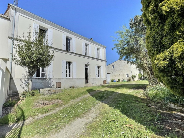 Vente maison 5 pièces La Vallée - maison F5/T5/5 pièces 140 m² 472700 ...