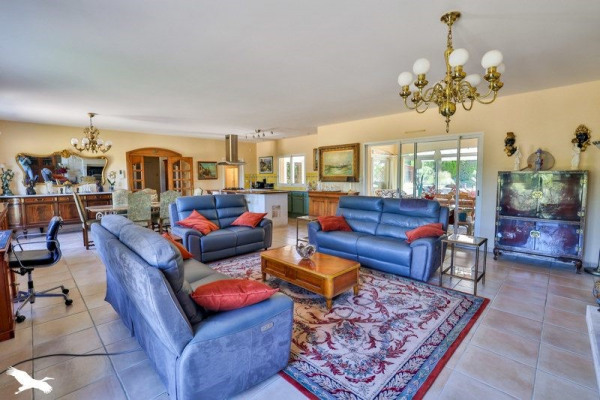 Vente maison 8 pièces Yviers - maison F8/T8/8 pièces 162 m² 384000 ...