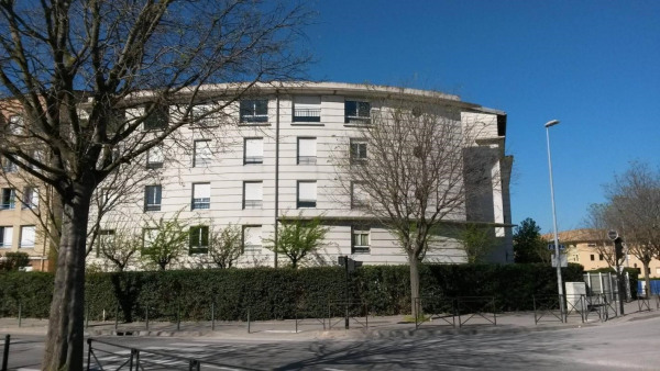 Location Studio Aix-en-Provence - Appartement Studio F1/T1/1 pièce 15 m² 515€/mois - SeLoger