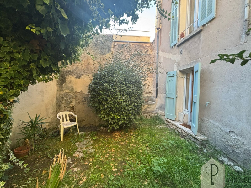 Location Studio Aix-en-Provence - Appartement Studio F1/T1/1 pièce 27 m² 830€/mois - SeLoger