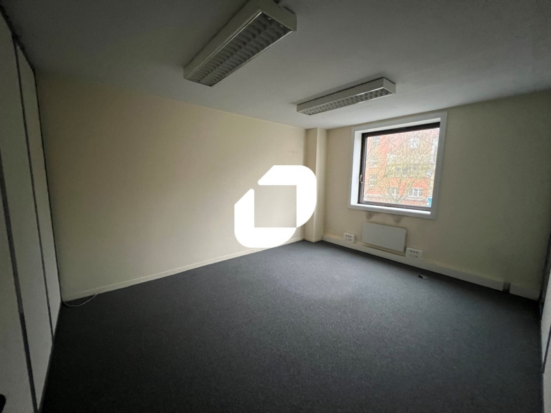 Location Bureau Arras (62) Saint Sauveur de 916 m² - divisible - dispo ...