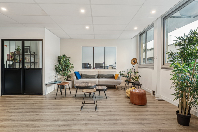 Location Bureau équipé Paris 18ème (75) Grandes Carrières-Clichy de 730 ...