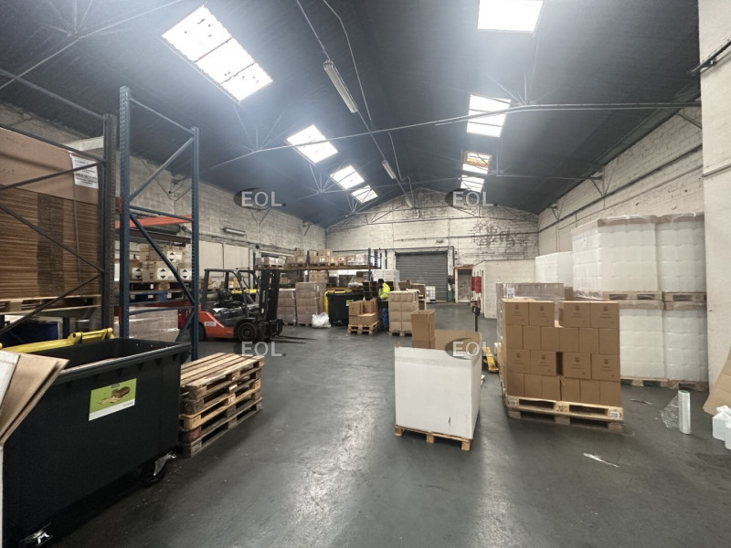 Local d'activités à vendre Brie-Comte-Robert (77) de 1315 m² - dispo ...