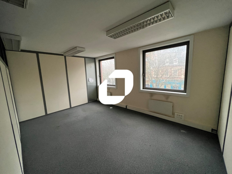 Location Bureau Arras (62) Saint Sauveur de 916 m² - divisible - dispo ...