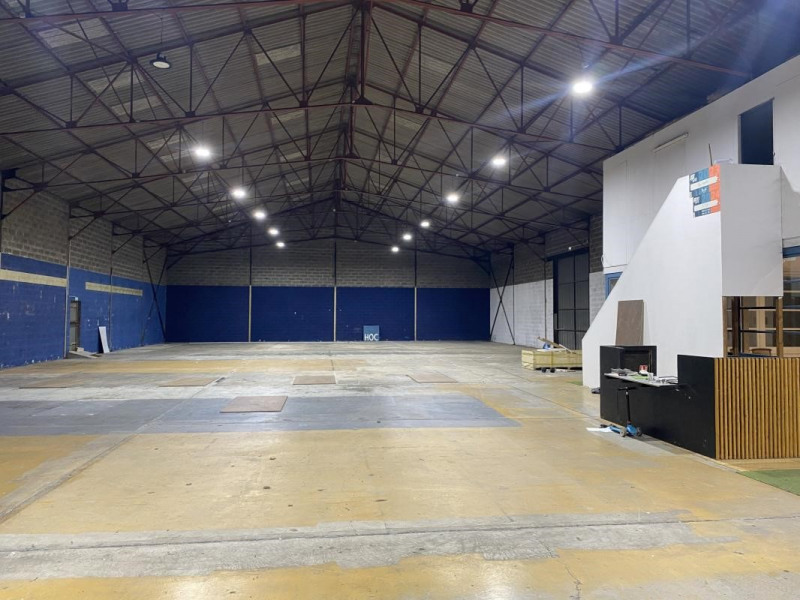 Location Entrepôt Bègles (33) de 1100 m² - dispo immédiate | SeLoger ...